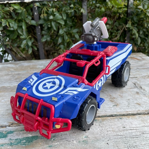 Hasbro | Toys | Captain America Action Figure Vehicle Hasbro 21 Marvel ...